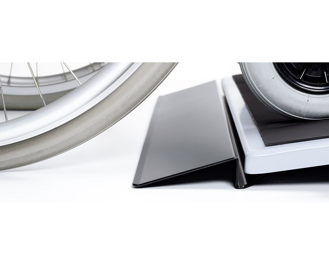 Seca 676 Digital Wheelchair Scale w/ Handrail - Save at — Tiger Medical